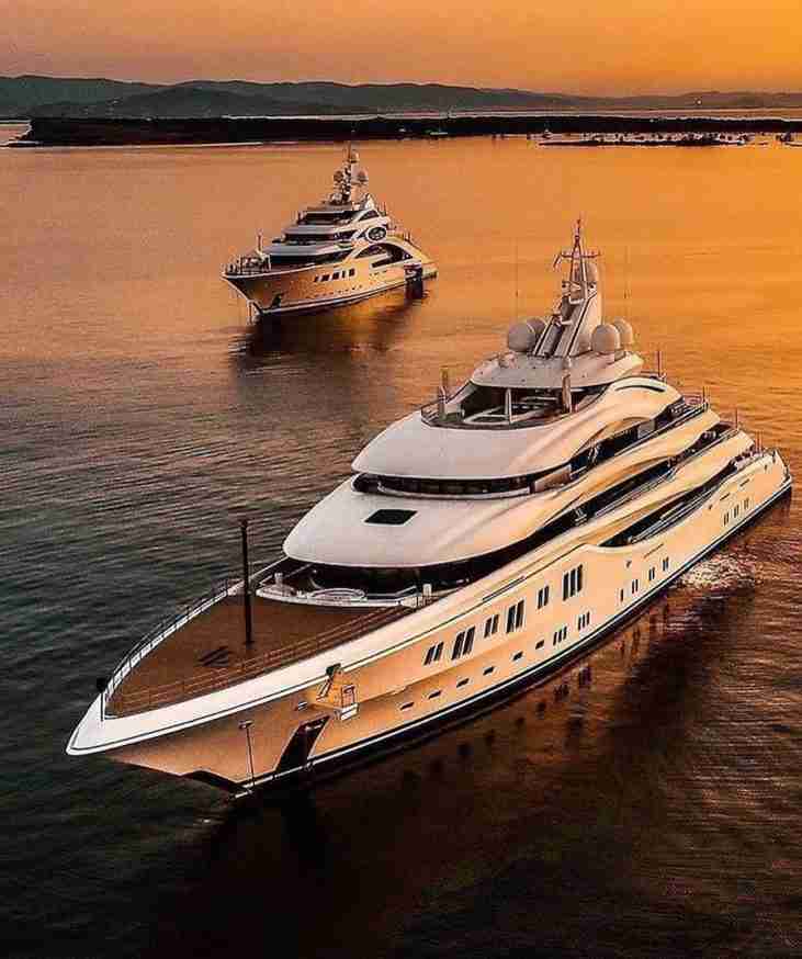 Best Luxury Lifestyle Photos - Expensive Life Style of Riches