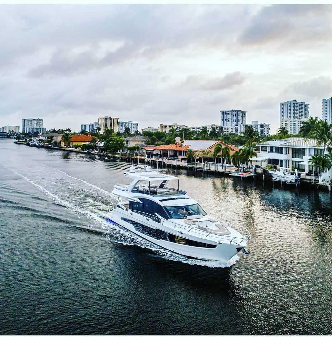 Best Luxurious Yachts - Expensive Life Style of Riches