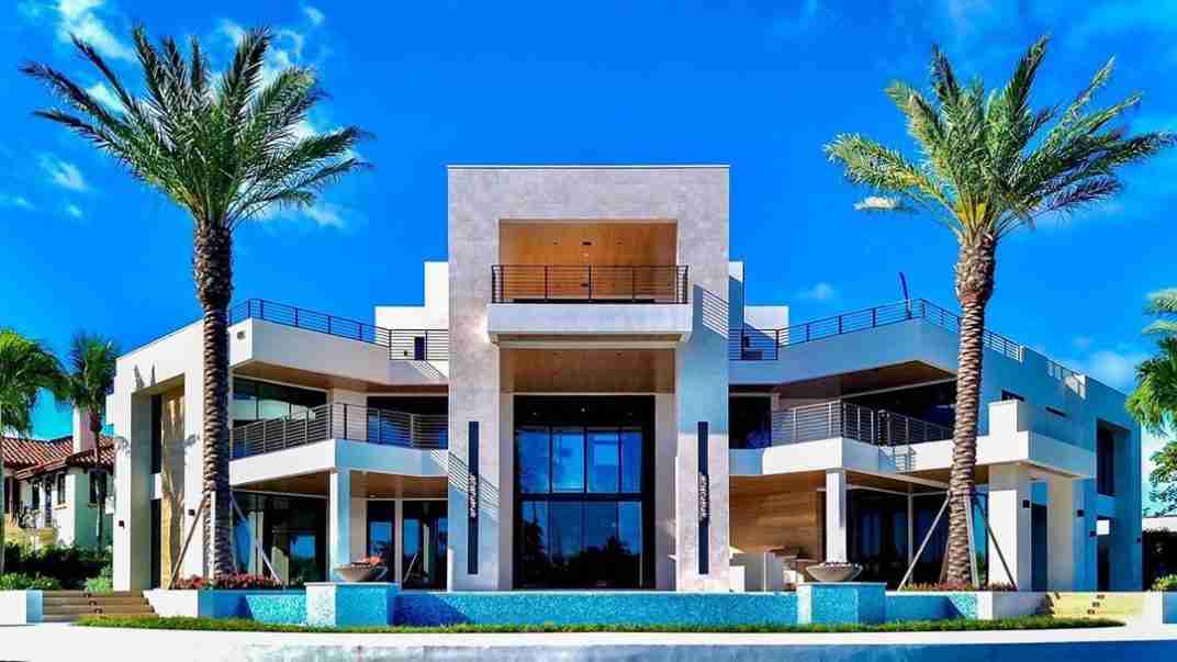 Most Luxurious Homes - Expensive Life Style of Riches