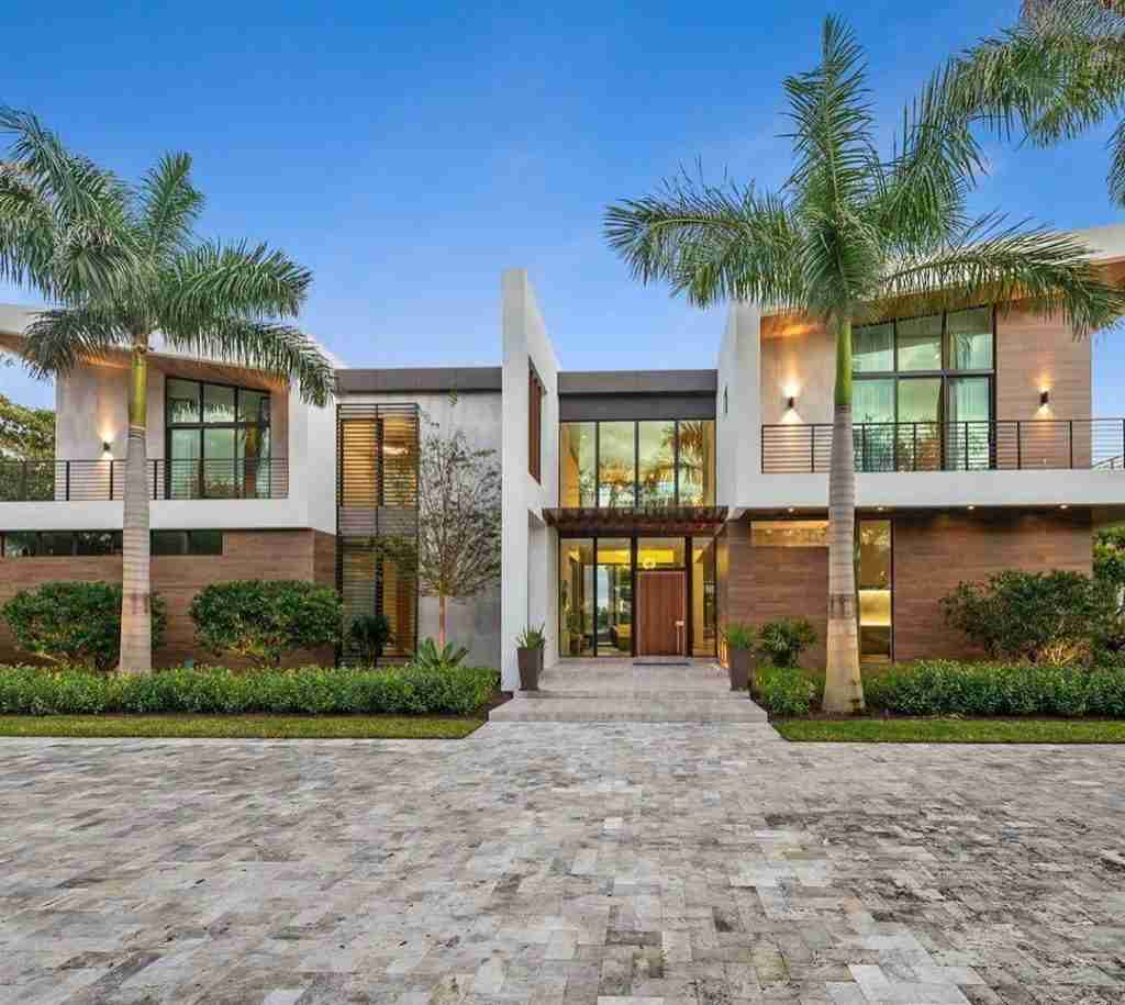 Most Luxurious Homes - Expensive Life Style of Riches