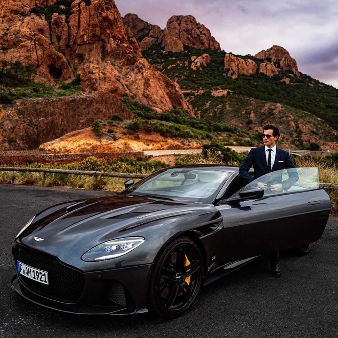 Best Luxurious Cars - Expensive Life Style of Riches
